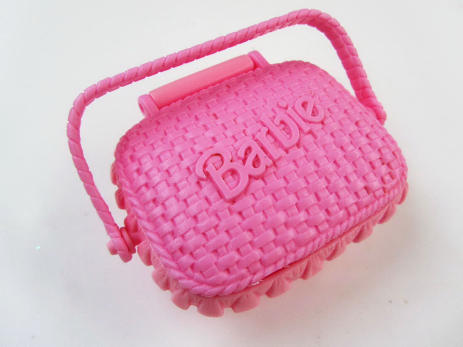 arbie-doll-pink-picnic-basket-1996 fashiondollsnmore.com