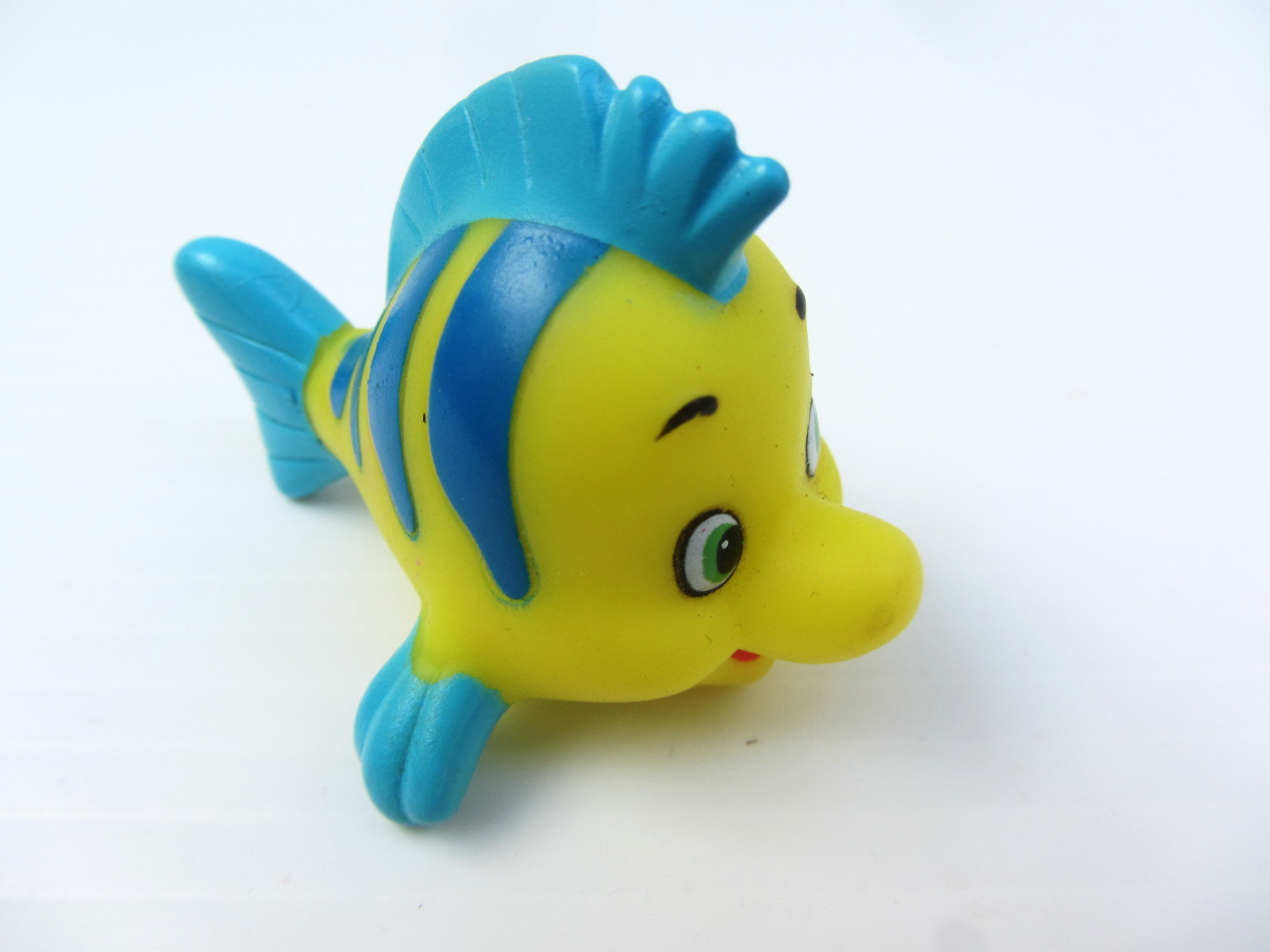 disney-little-mermaid-flounder-figure fashiondollsnmore.com