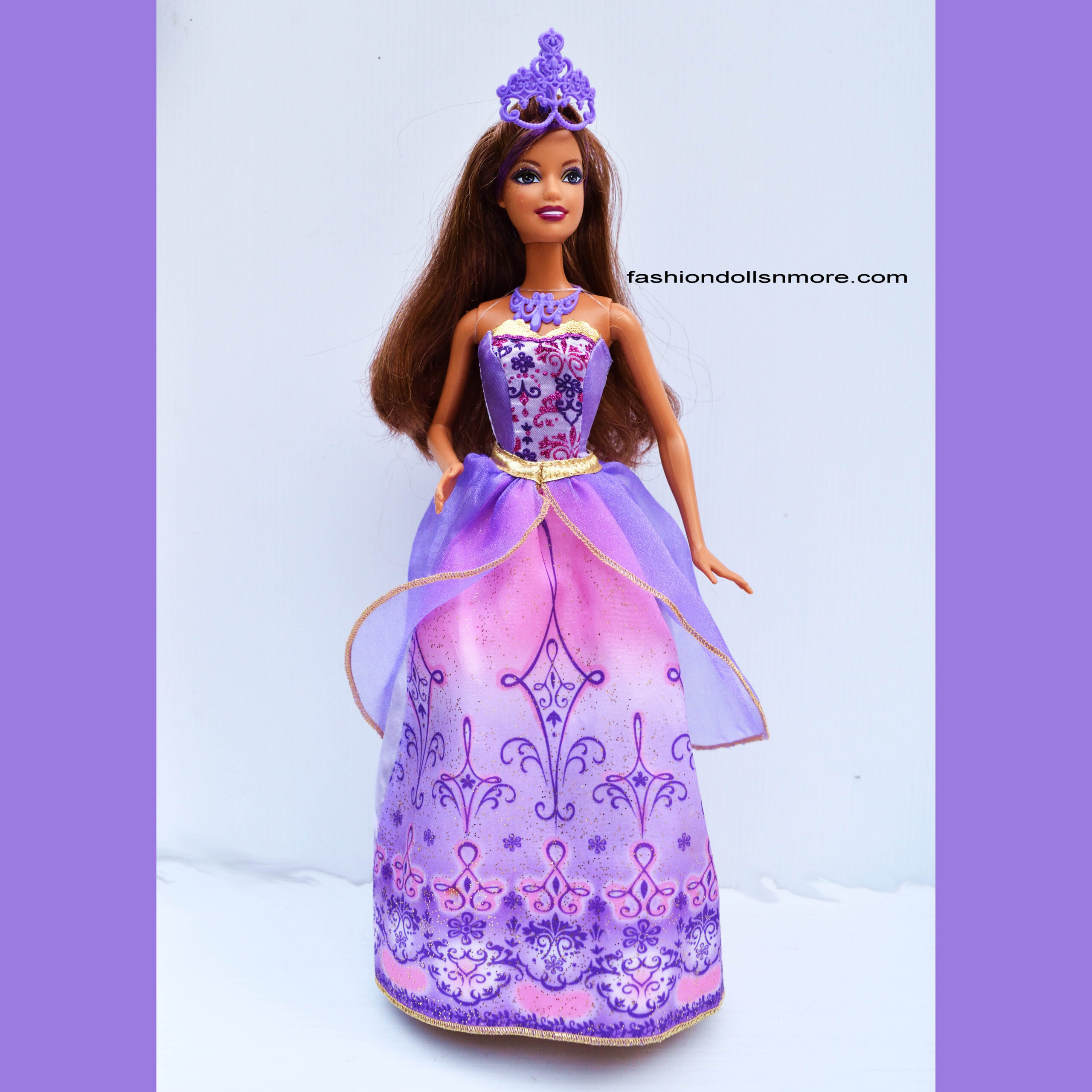 barbie-three-musketeers-viveca-p6157 fashiondollsnmore.com