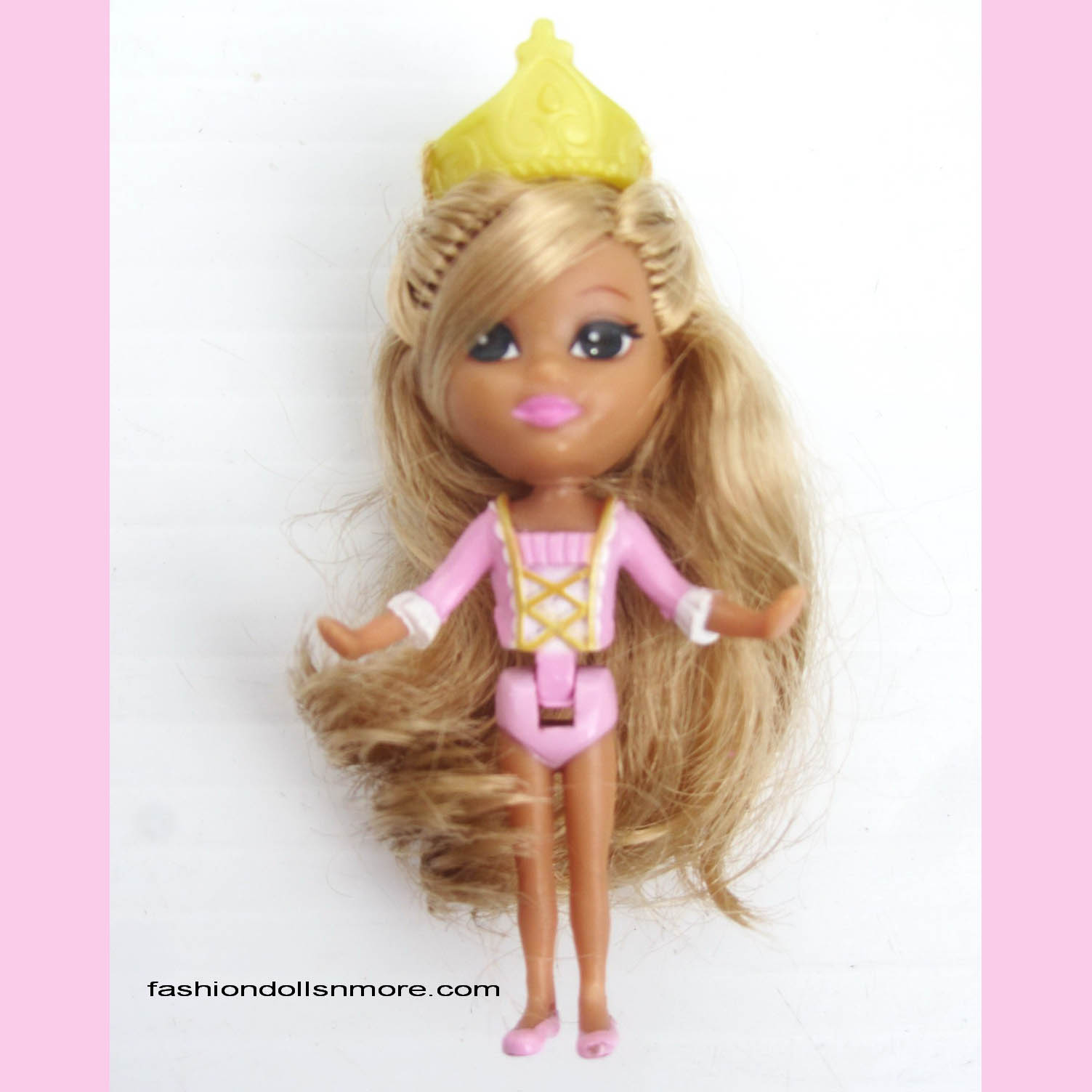 barbie-peek-a-boo-petites-anneliese fashiondollsnmore.com