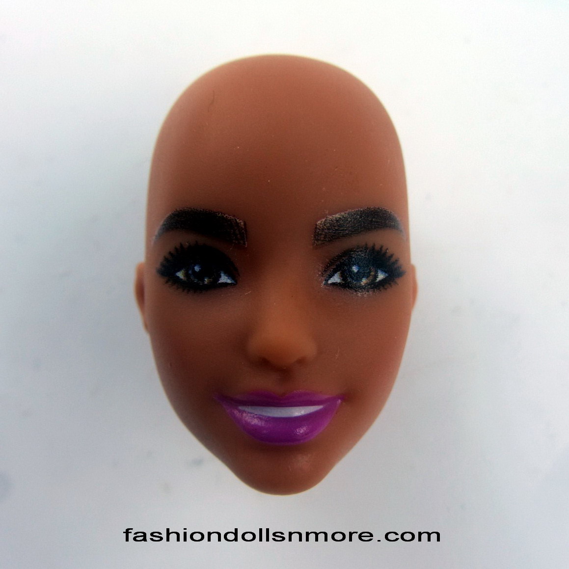 replacement-head-fashionistas-105-barbie fashiondollsnmore.com