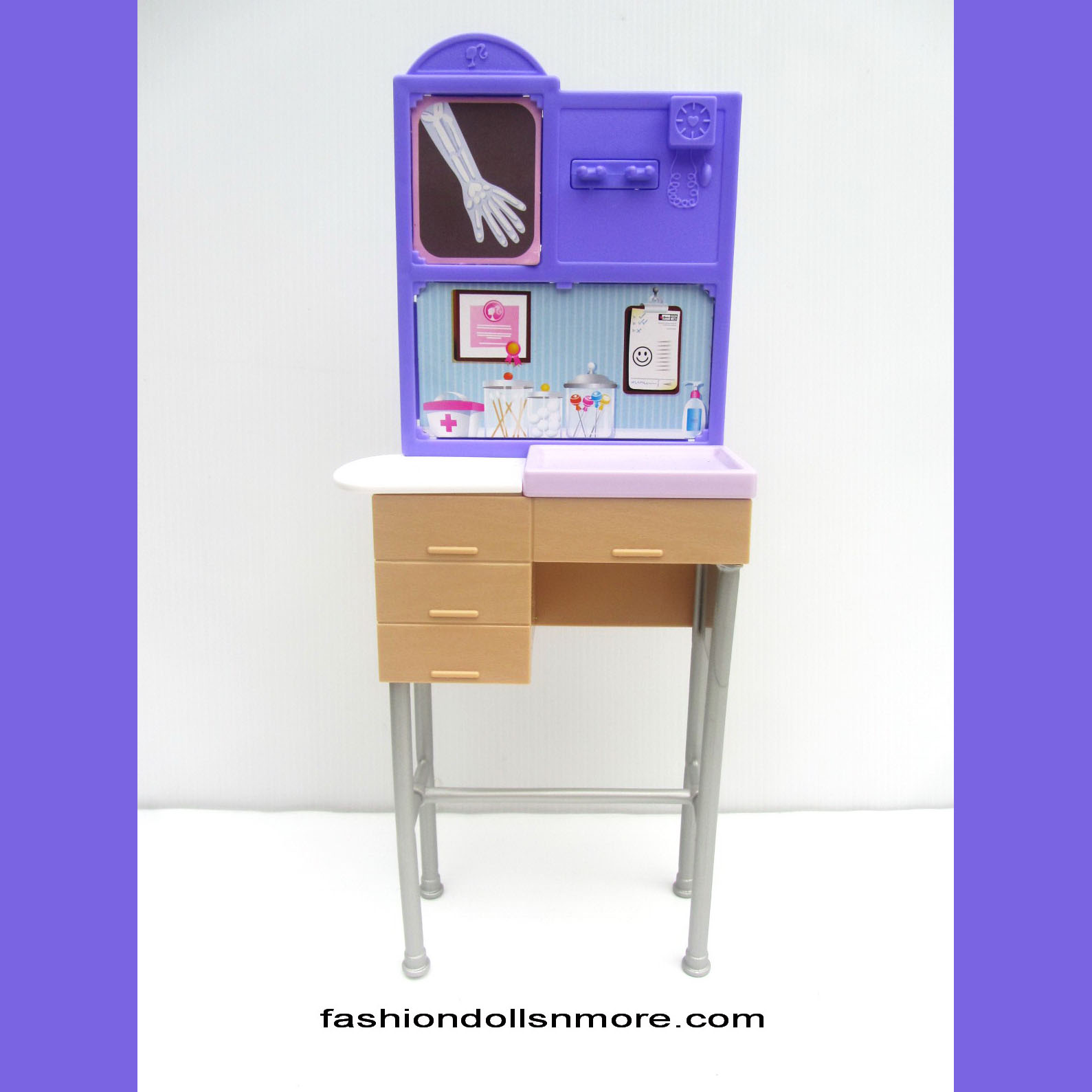 barbie-doctors-exam-table-pediatrcian-gtn51 fashiondollsnmore.com