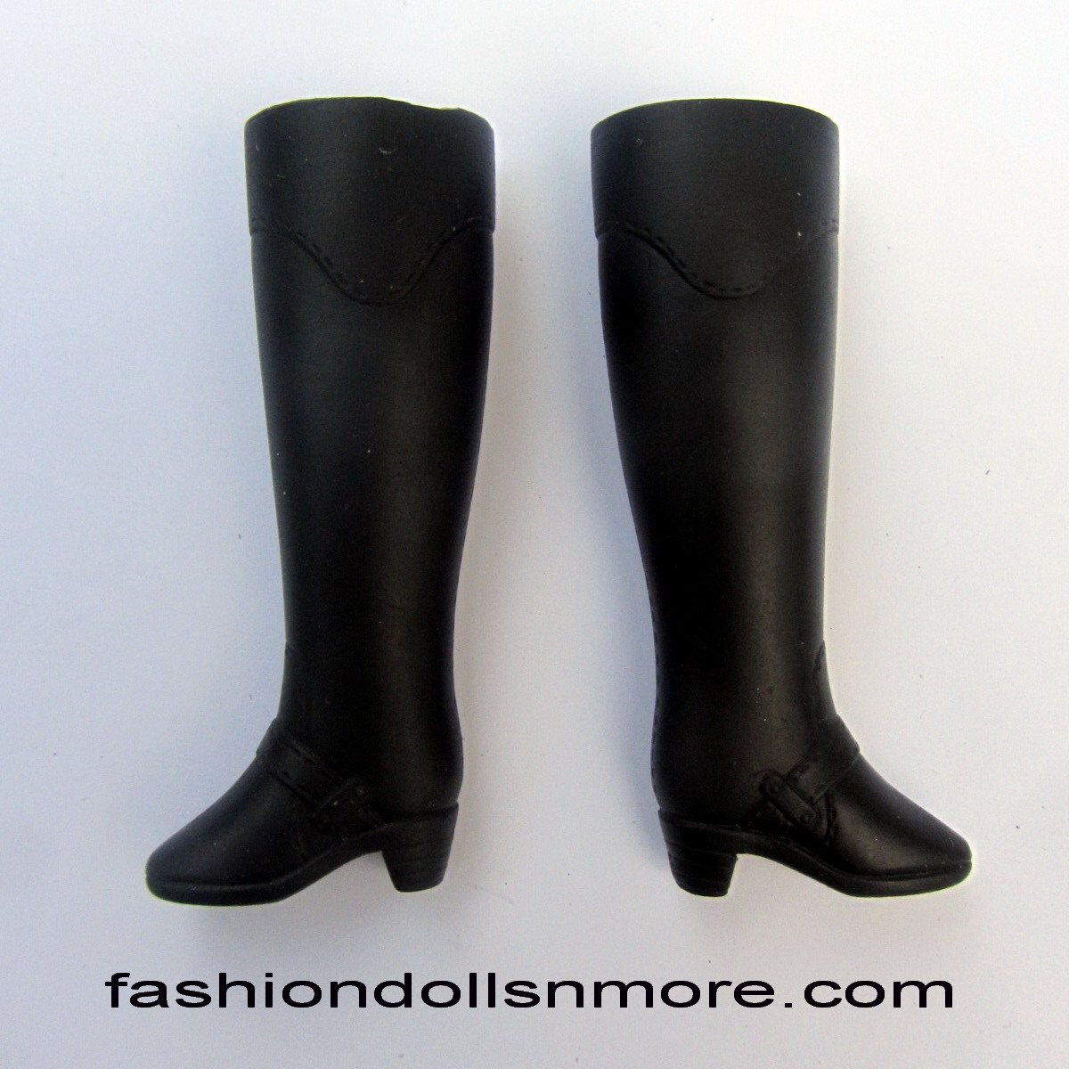 black-riding-boots-arched-foot-barbie fashiondollsnmore.com
