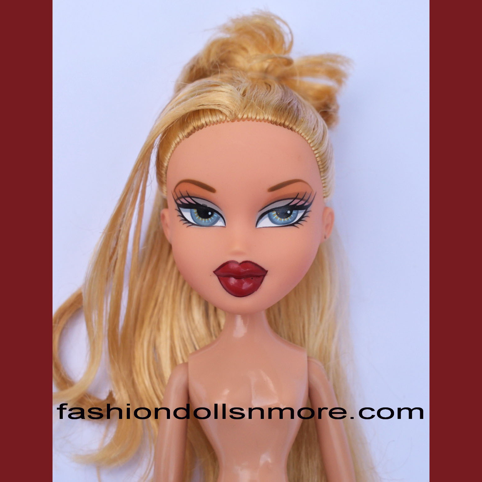 bratz-doll-step-out-cloe-2005-nude fashiondollsnmore.com